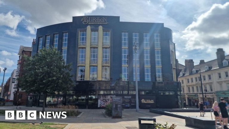 Restaurant bid made for iconic city centre building - Where In Hull