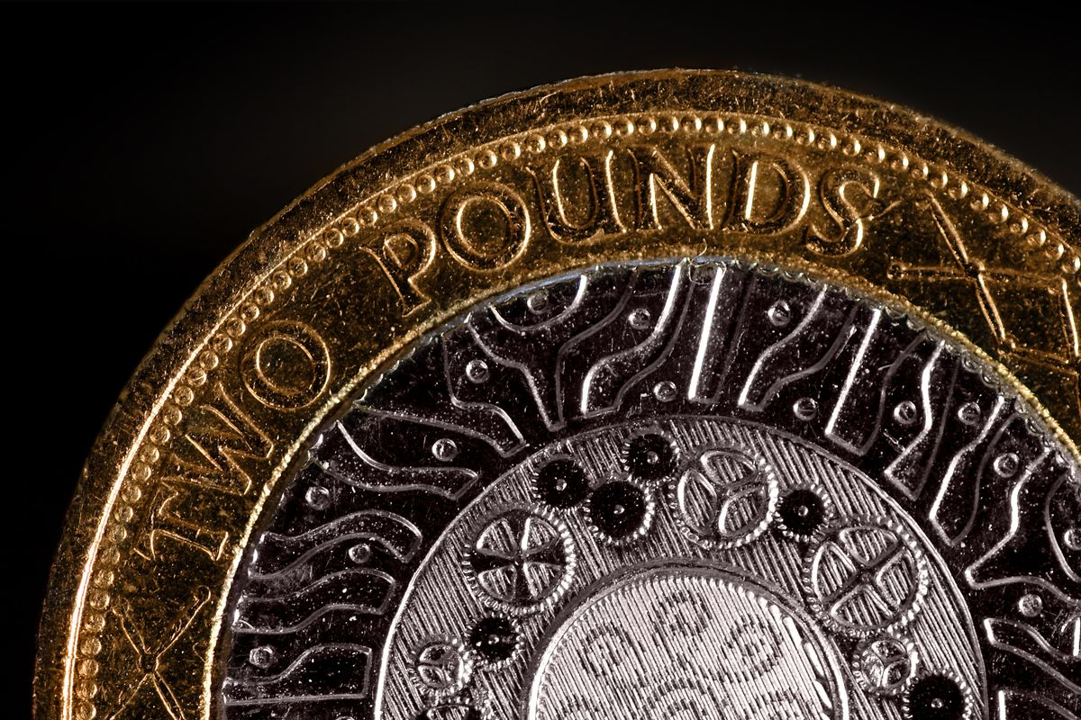 Experts say rare £2 coin could be worth £300 - what to look for - Where ...
